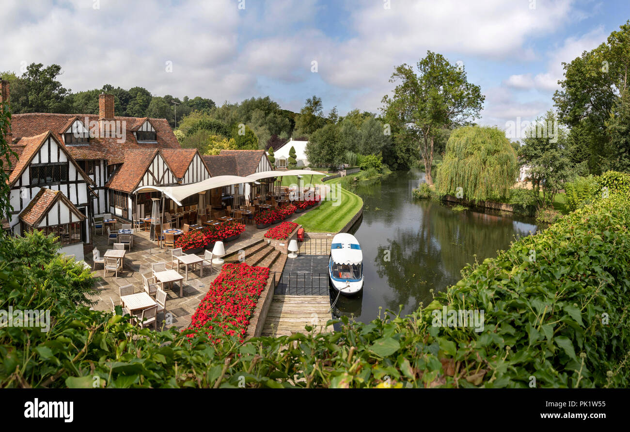 Le talbooth hi-res stock photography and images - Alamy