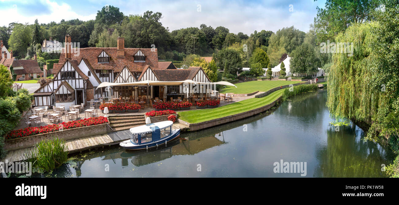 Talbooth restaurant hi-res stock photography and images - Alamy
