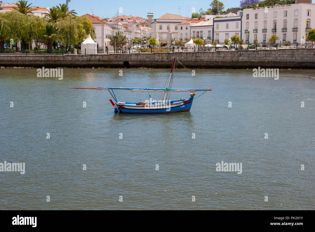 Portuguese fishing boat hi-res stock photography and images - Alamy