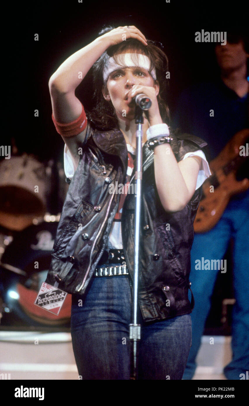 Nena 1983 hi-res stock photography and images - Alamy