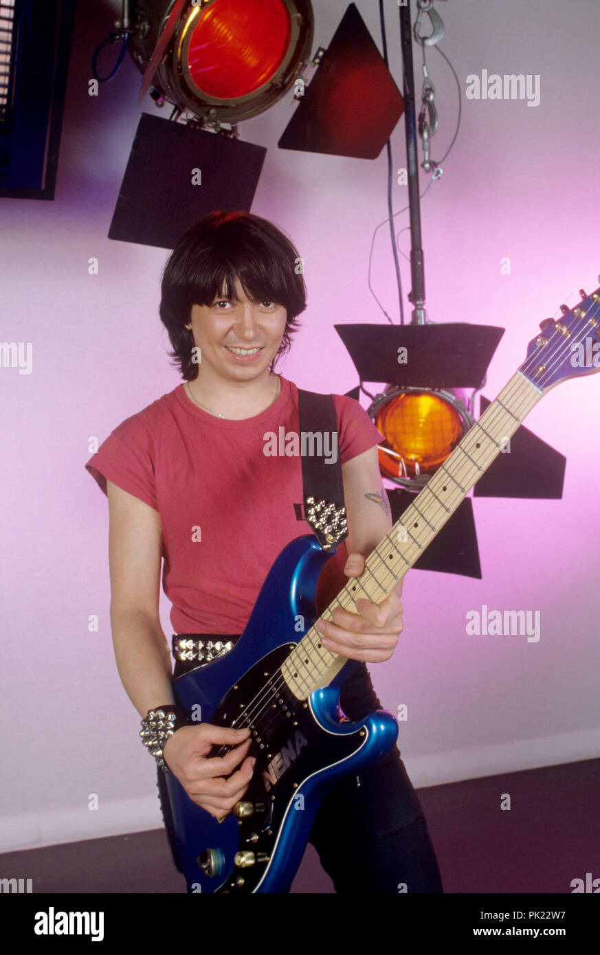 Nena (in picture musician Carlo Karges) in February 1983 in Munich ...