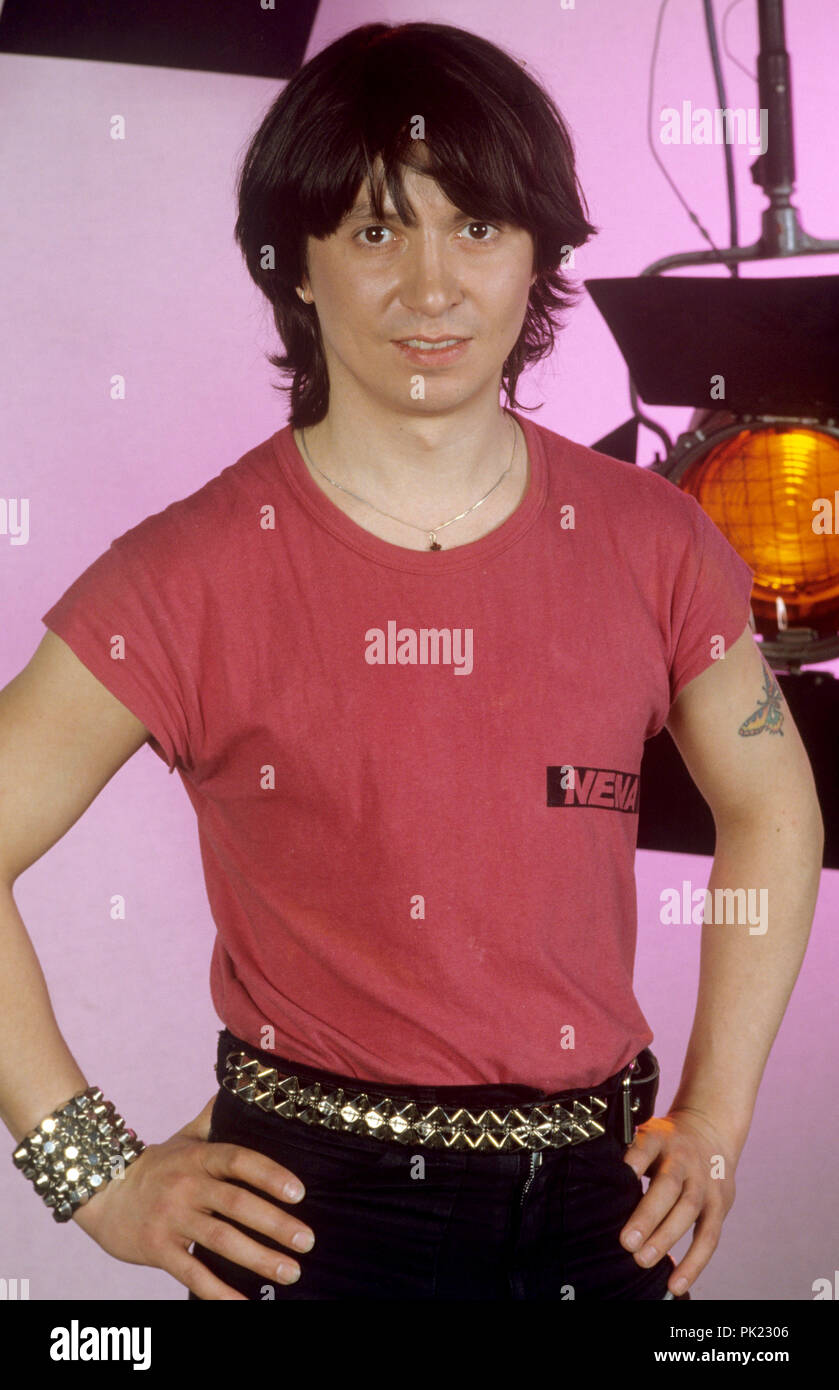 Nena 1983 hi-res stock photography and images - Alamy