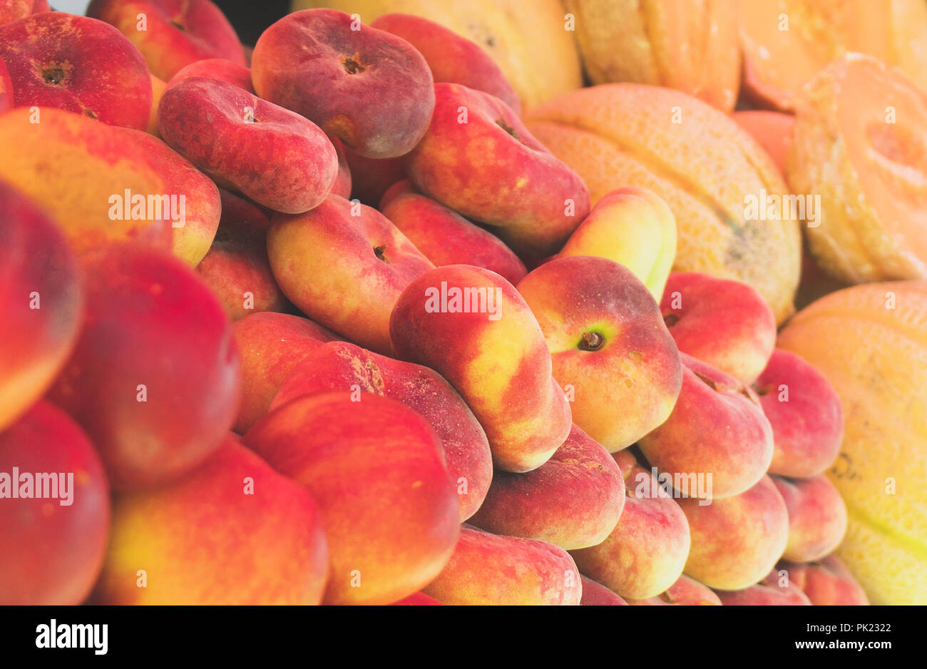Peaches supermarket hi-res stock photography and images - Alamy