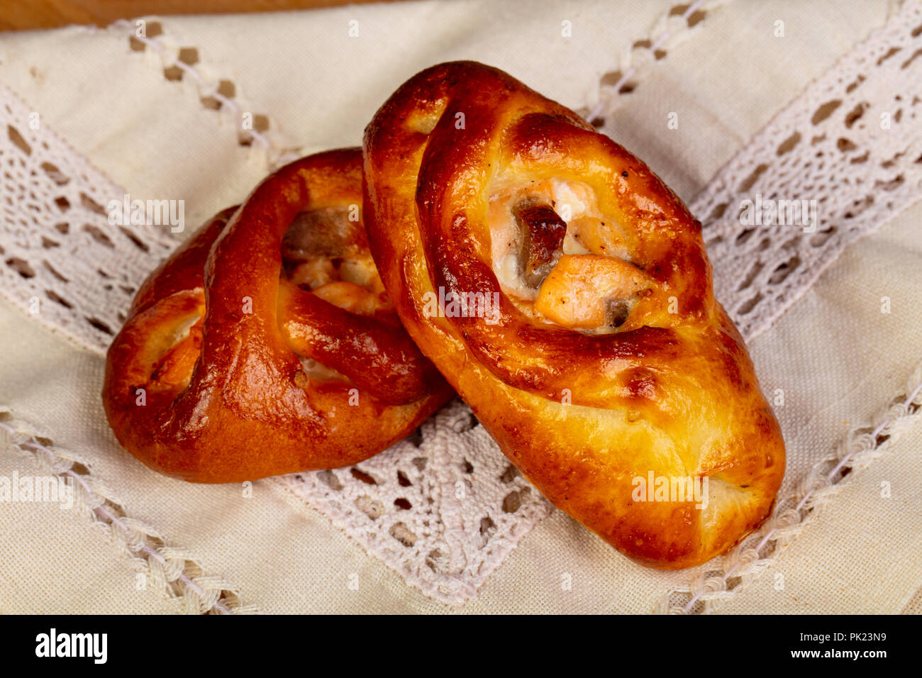 Traditional Russian pastry with meat Stock Photo - Alamy