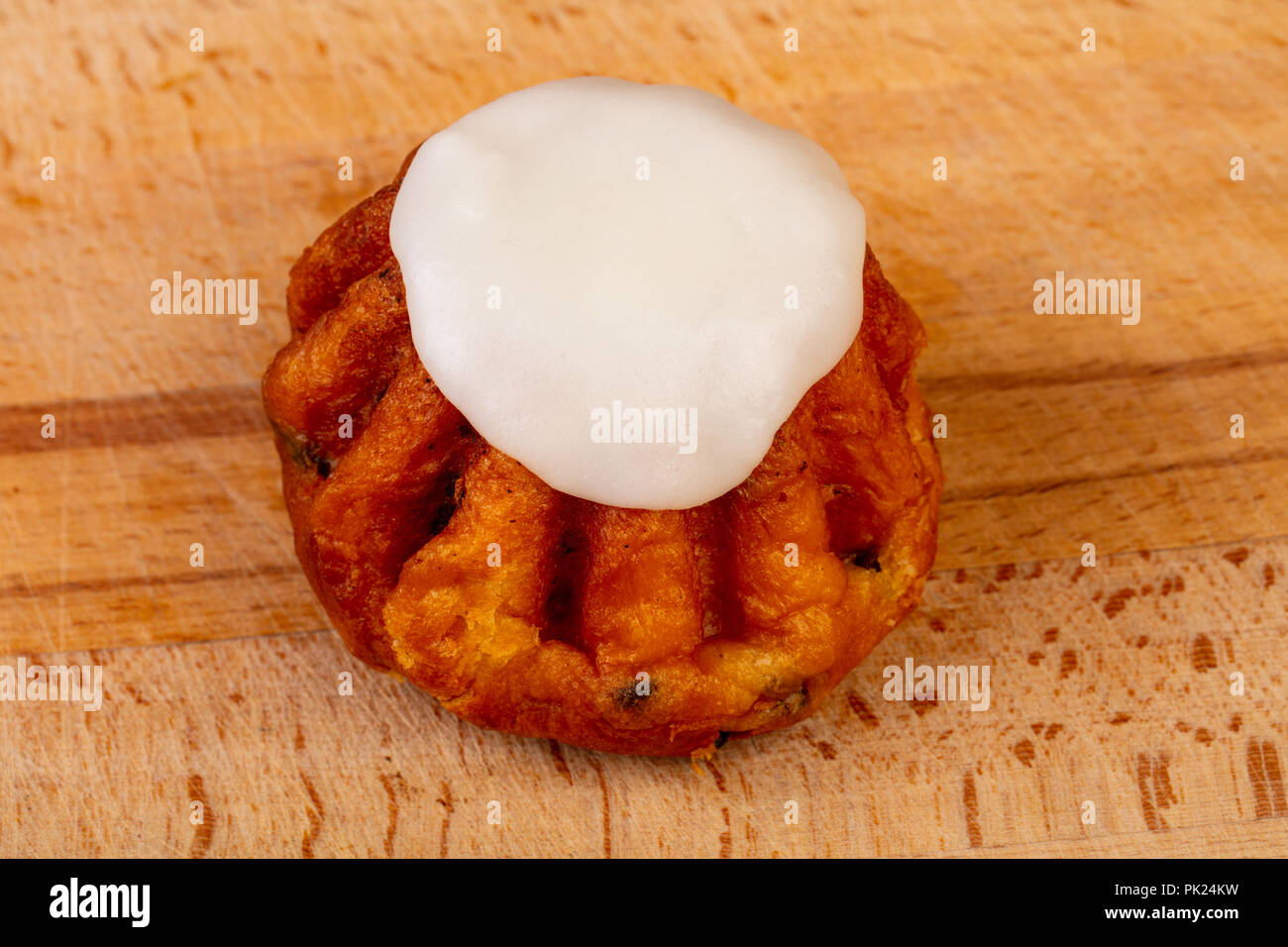 Rum baba naples hi-res stock photography and images - Alamy