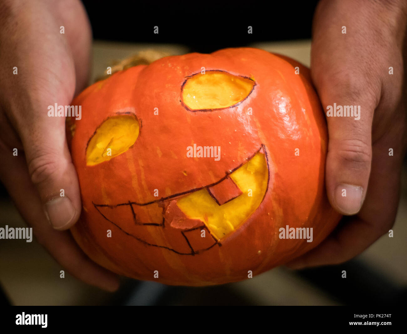 Child making scary face hi-res stock photography and images - Alamy