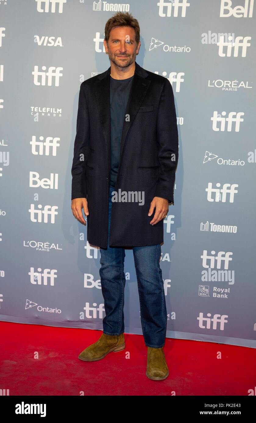 Bradley cooper on star born hi-res stock photography and images - Alamy