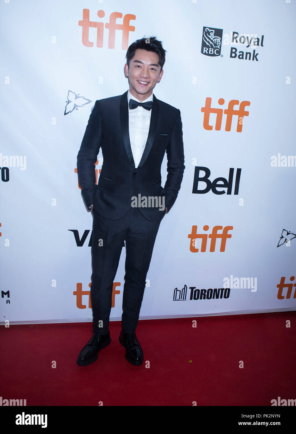 (180911) -- TORONTO, Sept. 11, 2018 (Xinhua) -- Actor Zheng Kai poses ...