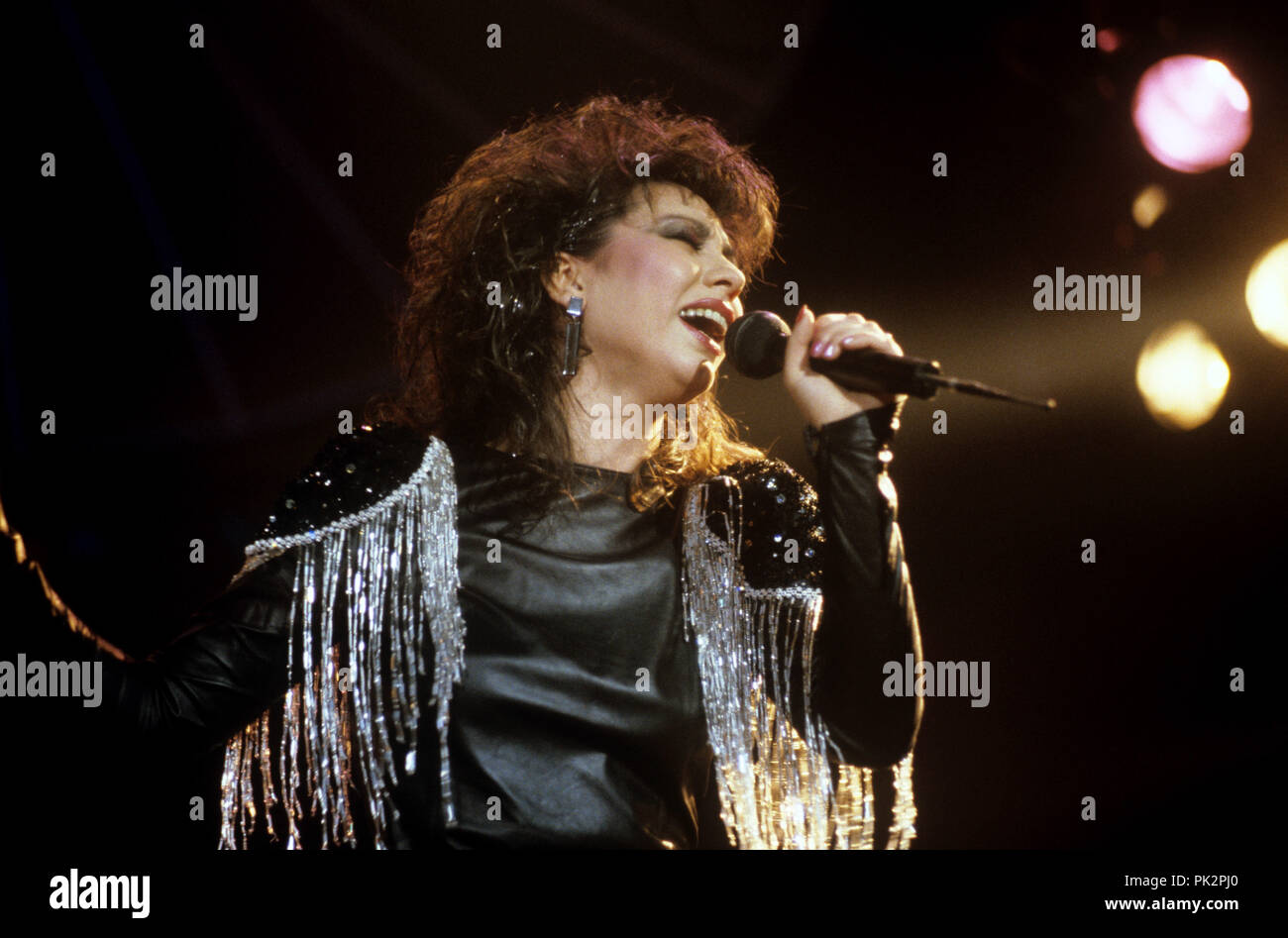 Jennifer rush 1985 hi-res stock photography and images - Alamy
