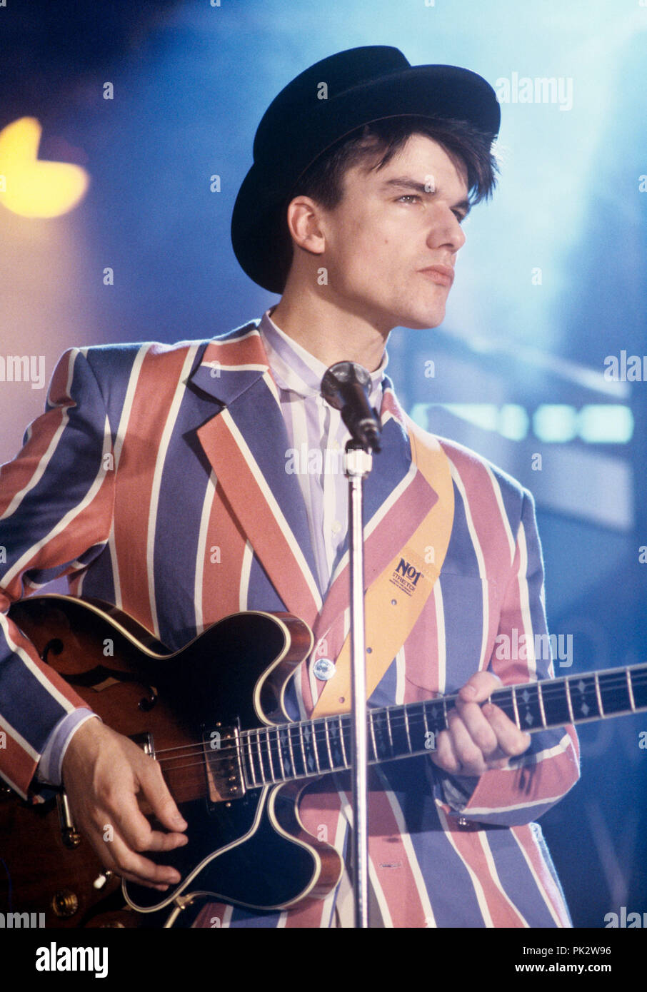 Robert Howard (The Blow Monkeys) on 02.07.1986 in Bonn. | usage ...