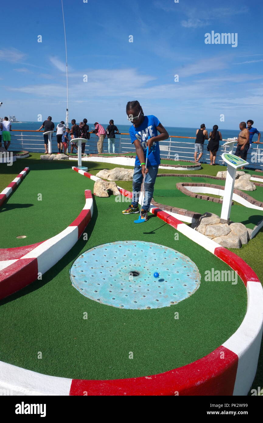 Golf victory hi-res stock photography and images - Alamy