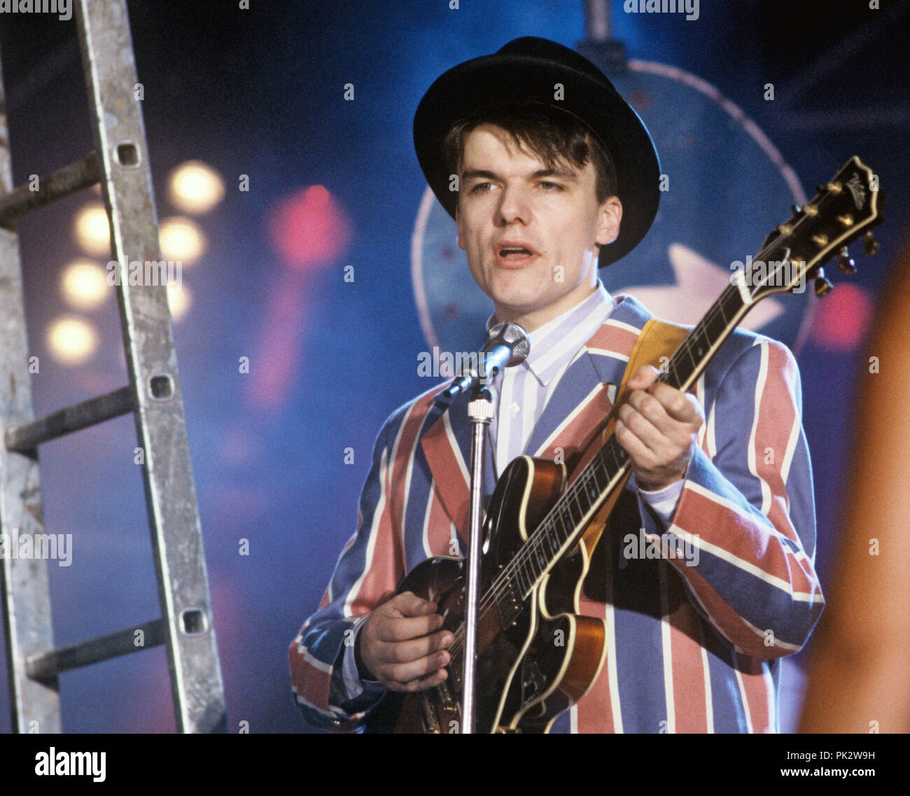 Robert Howard (The Blow Monkeys) on 02.07.1986 in Bonn. | usage ...