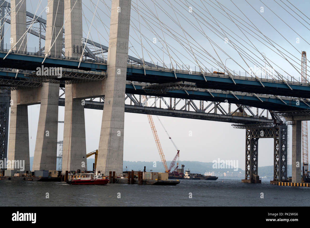 Mario cuomo bridge hi-res stock photography and images - Alamy