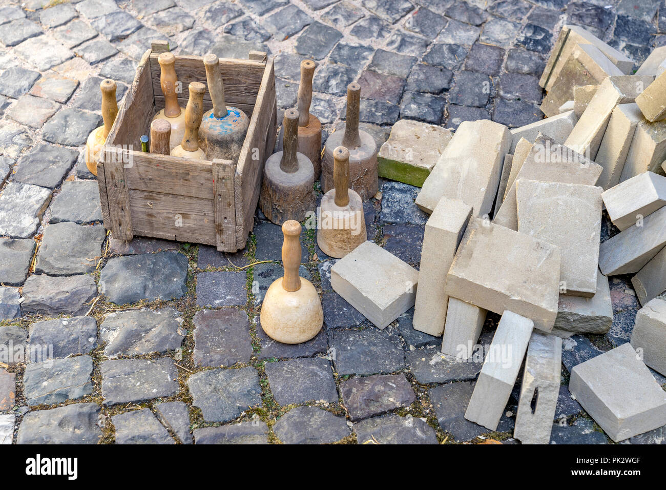 Stonemason tools hi-res stock photography and images - Alamy