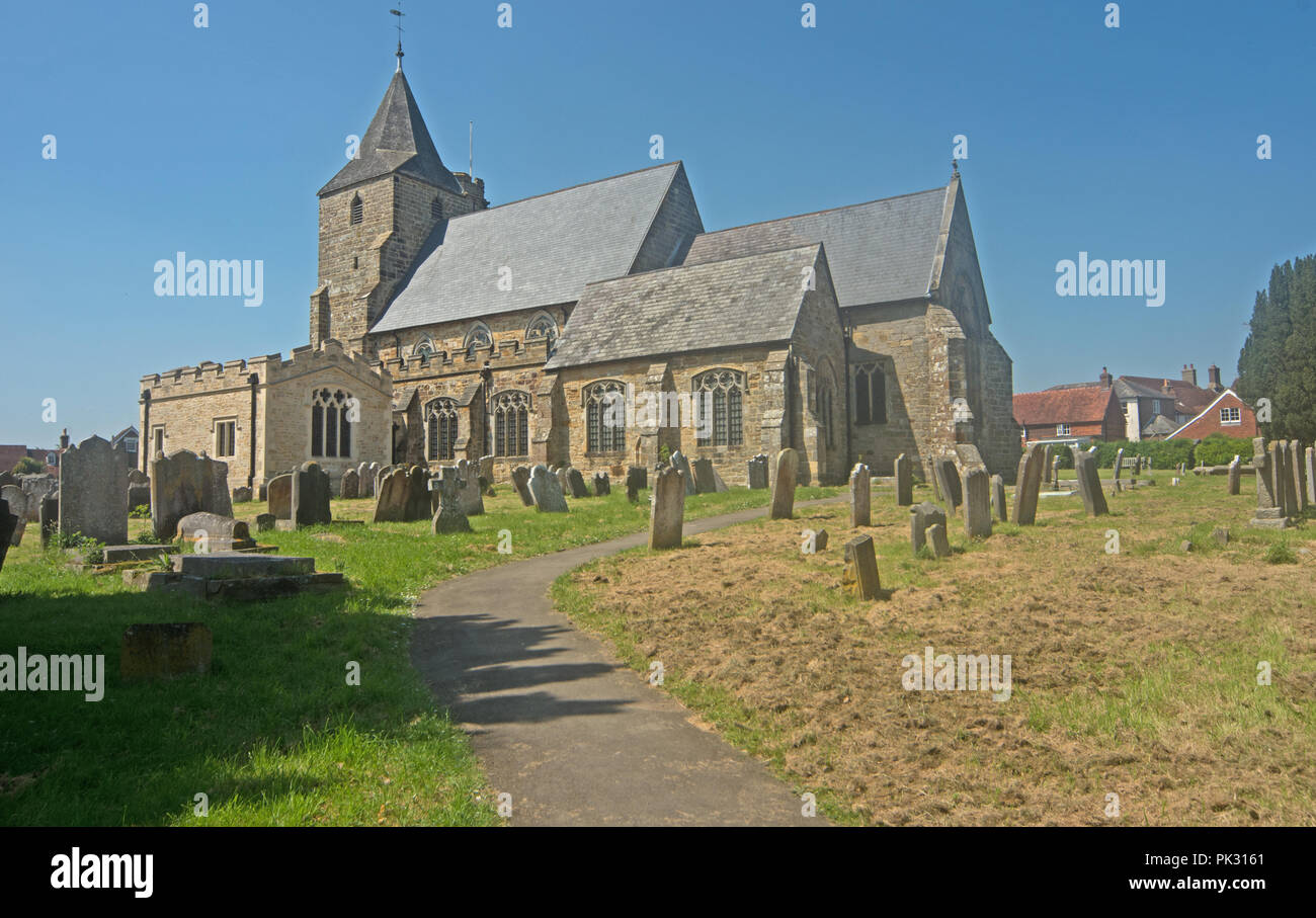 St mary hadleigh hi-res stock photography and images - Alamy