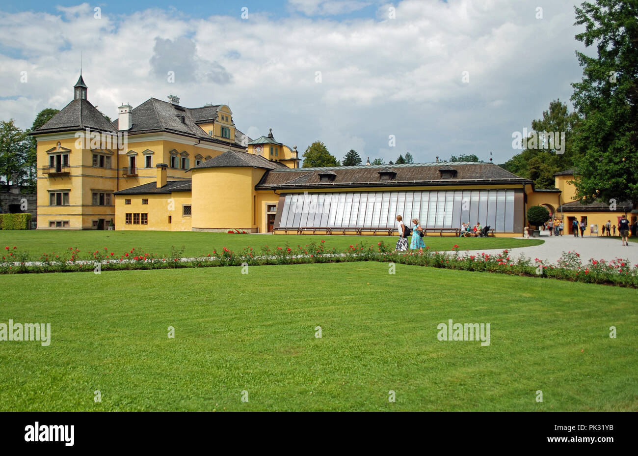 Trick fountain, hellbrunn palace hi-res stock photography and images ...