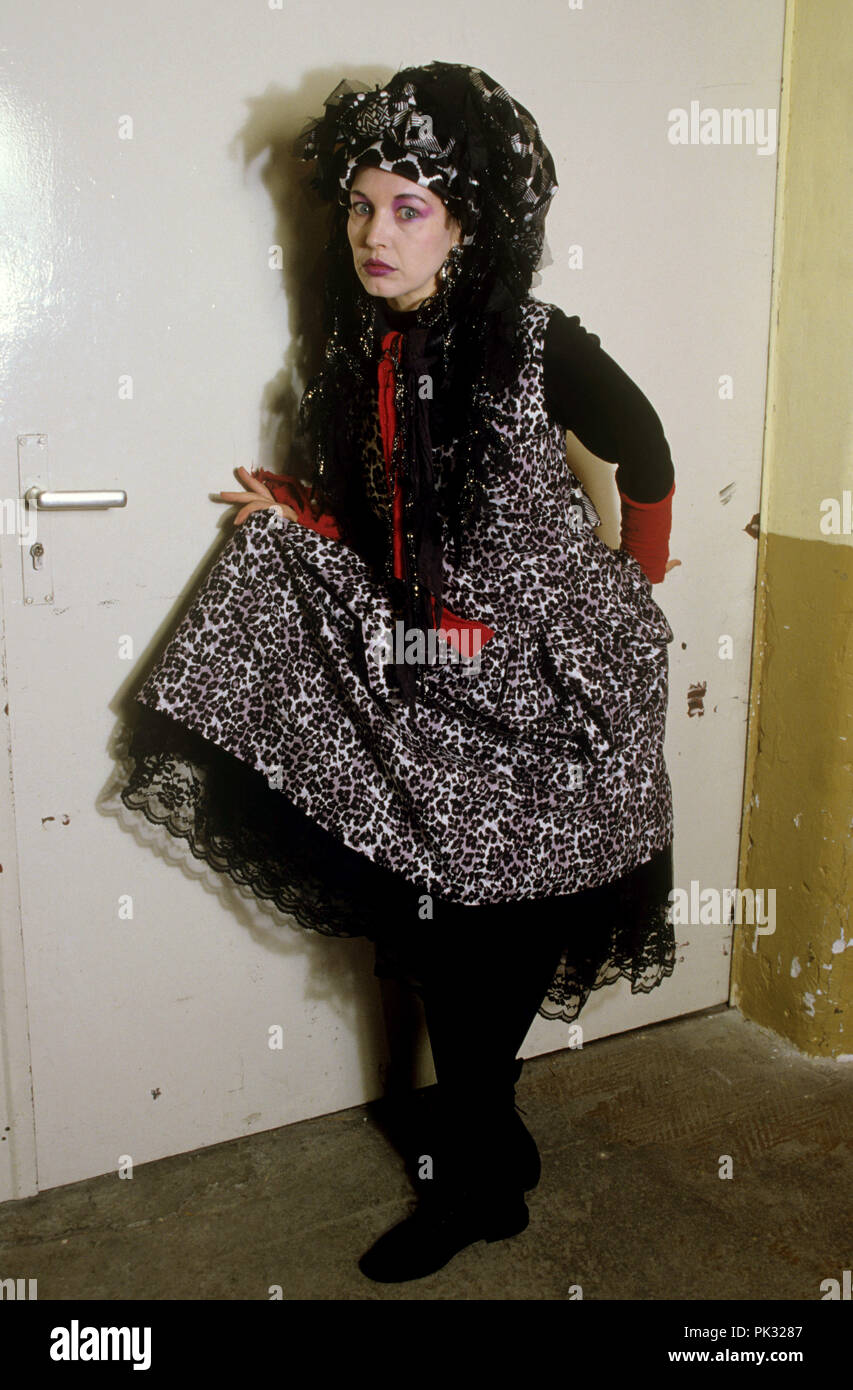 Lene Lovich on 01.01.1986. | usage worldwide Stock Photo - Alamy