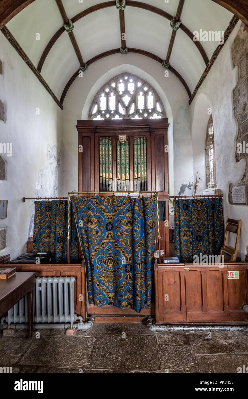St pancras, widecombe in the moor hi-res stock photography and images ...