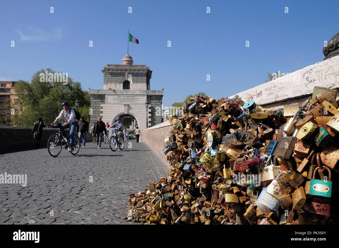 Ancient roman milvio bridge hi-res stock photography and images - Alamy