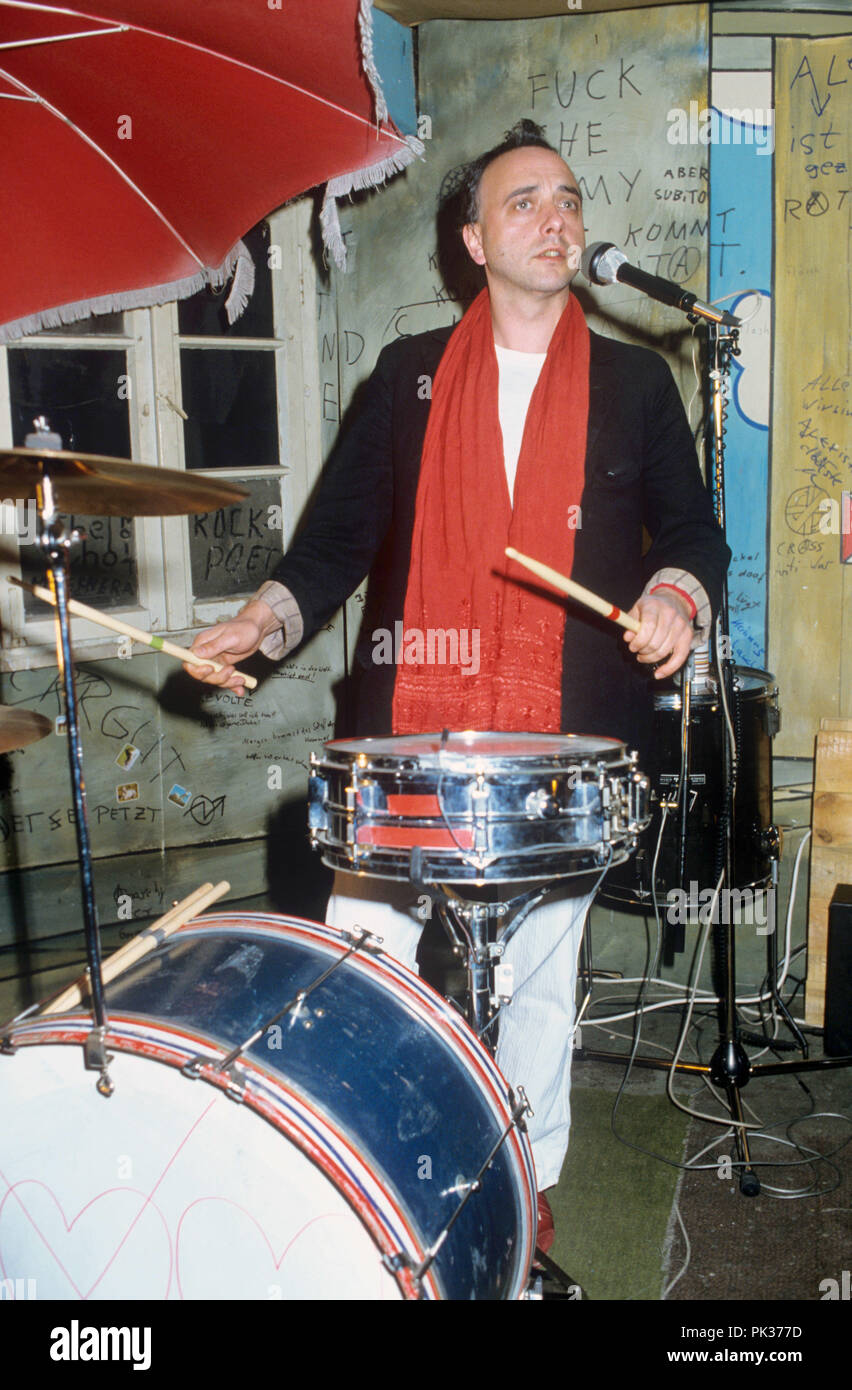 Trio ( Peter Behrens) on 19.04.1982. | usage worldwide Stock Photo - Alamy