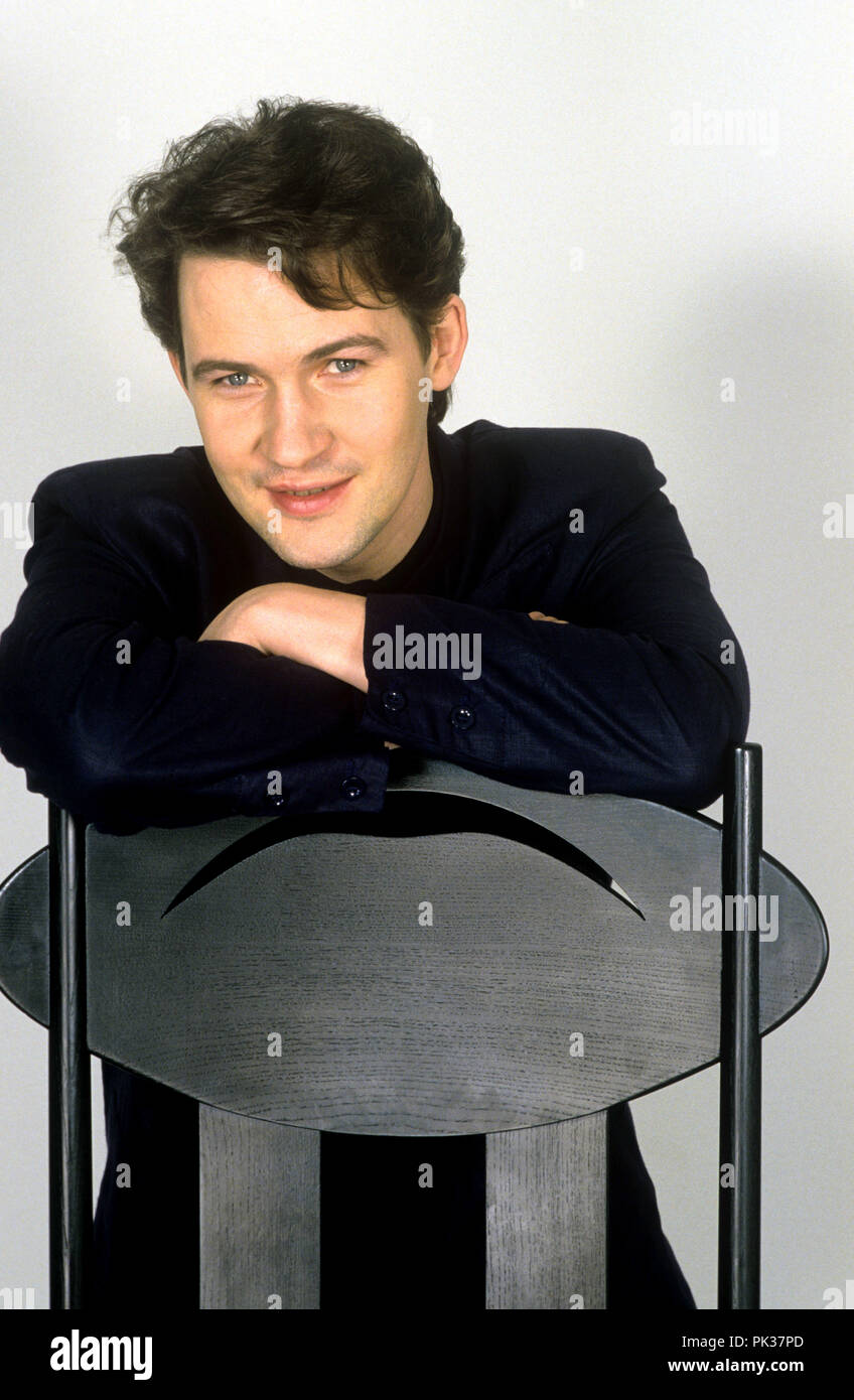 Johnny logan 1987 hi-res stock photography and images - Alamy