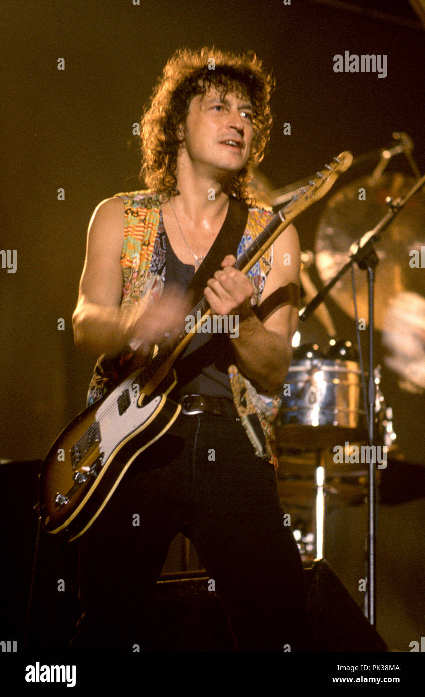 BAP with singer Wolfgang Niedecken is a rock band from Cologne (Germany ...