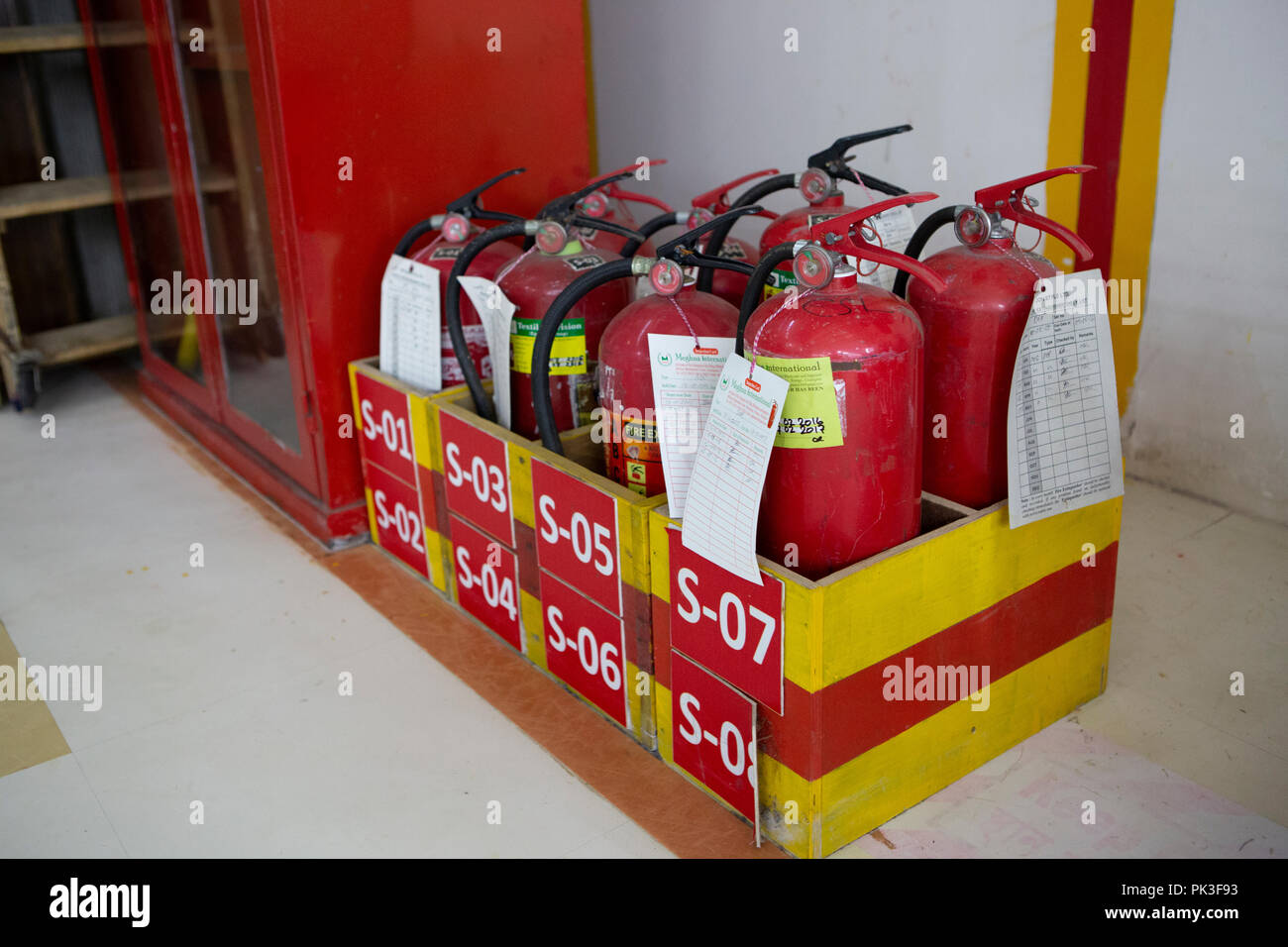 Fire extinguishers hi-res stock photography and images - Alamy