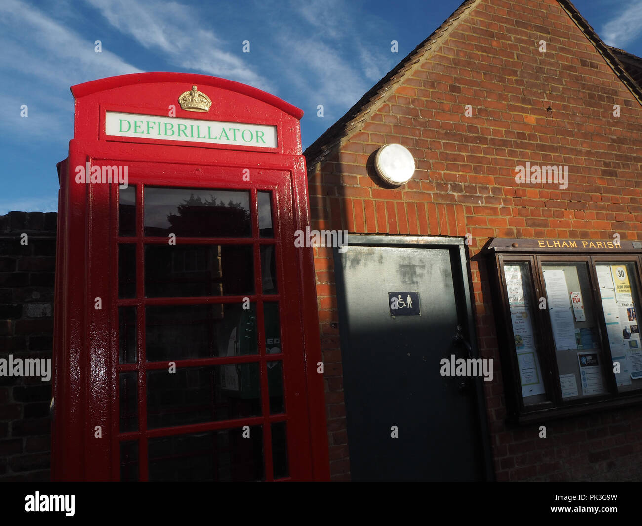 Defibrillator red phone box Stock Photo - Alamy