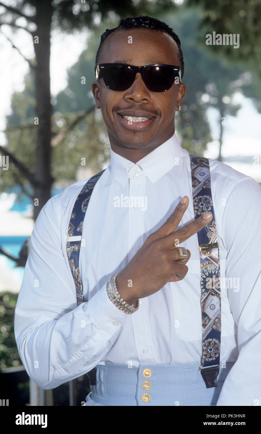 Mc hammer hi-res stock photography and images - Alamy