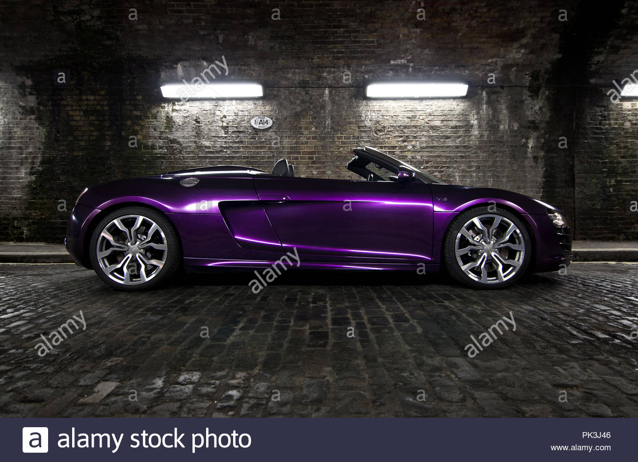 Purple Sports Car Stock Photos & Purple Sports Car Stock Images - Alamy