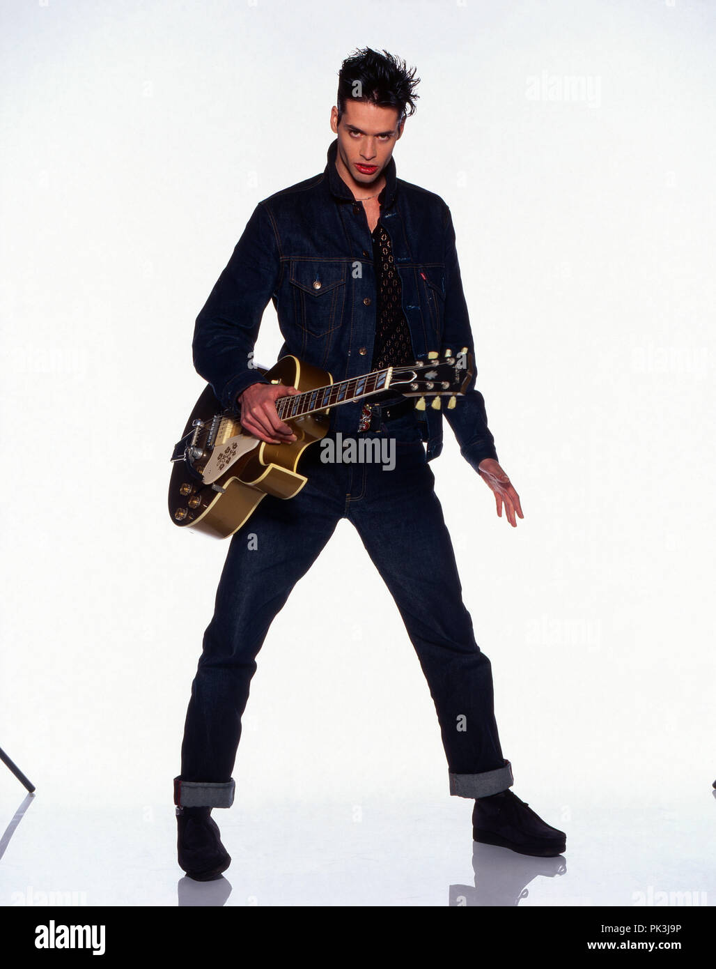 Rockmusiker hi-res stock photography and images - Alamy