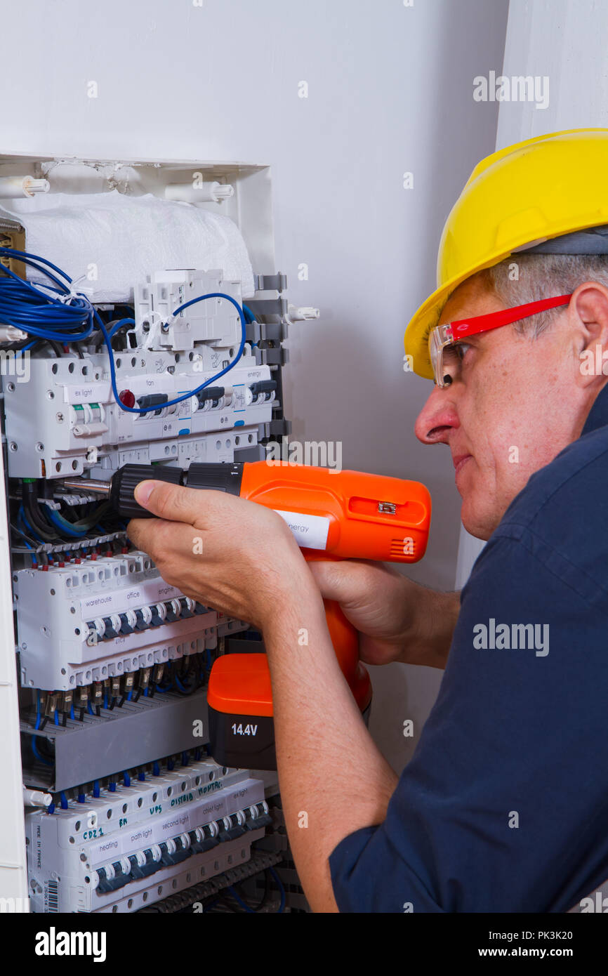 Power plant maintenance hi-res stock photography and images - Alamy