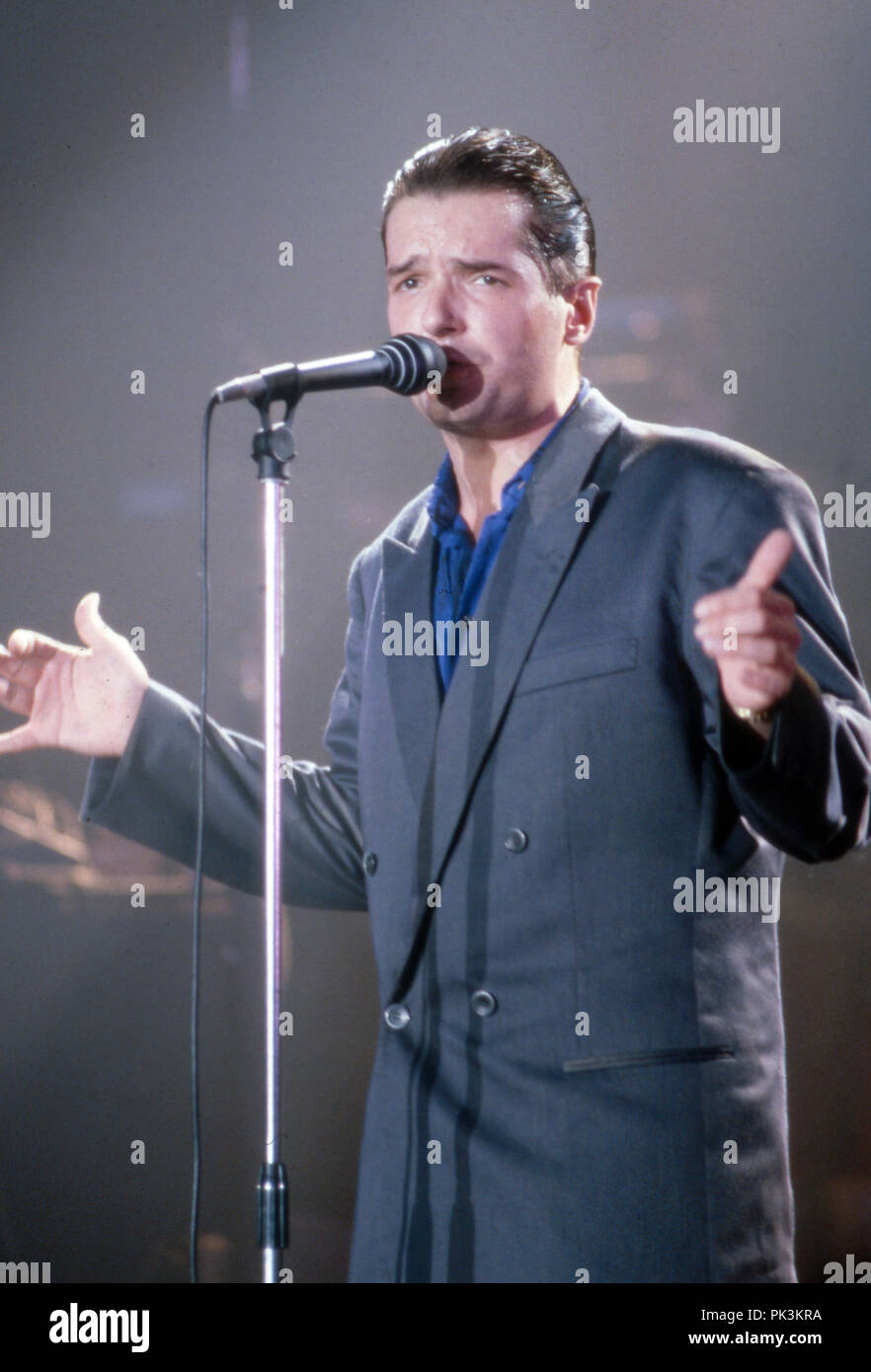 Falco, österreichischer Popsänger bei einem Auftritt, Deutschland 1986 ...