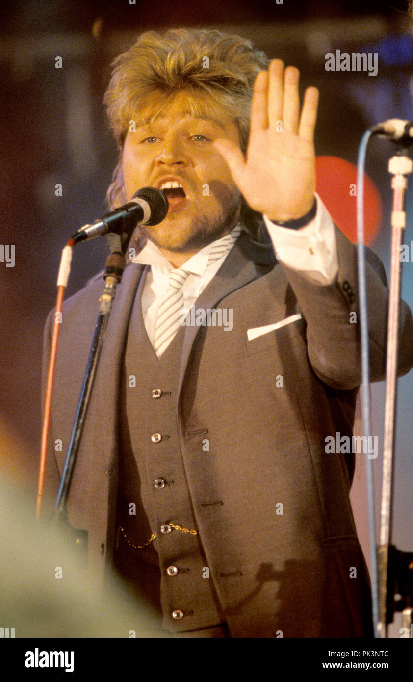 Bruce & Bongo in May 1986 in Hannover / Hanover. | usage worldwide ...