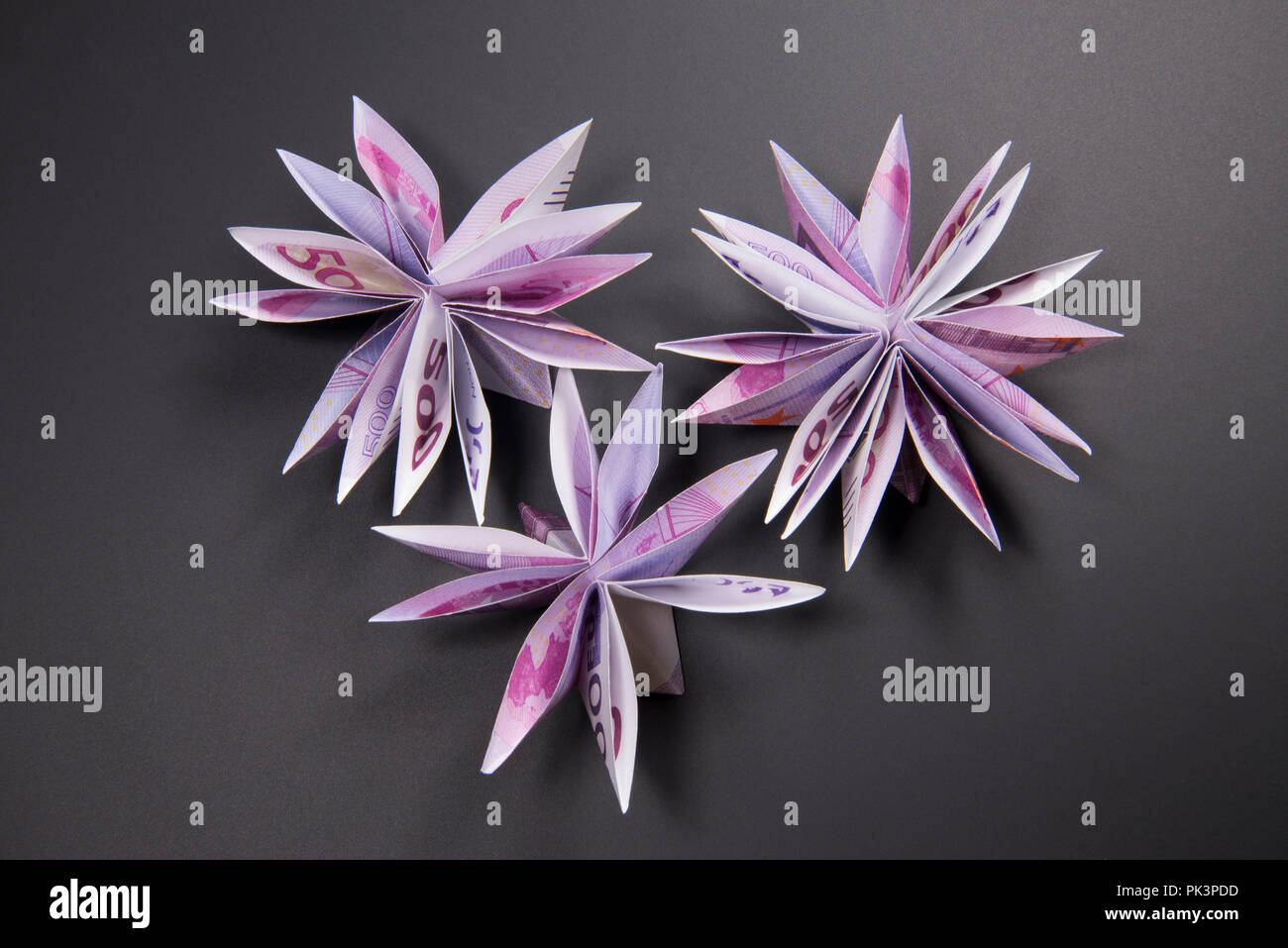 flowers origami banknotes Stock Photo - Alamy