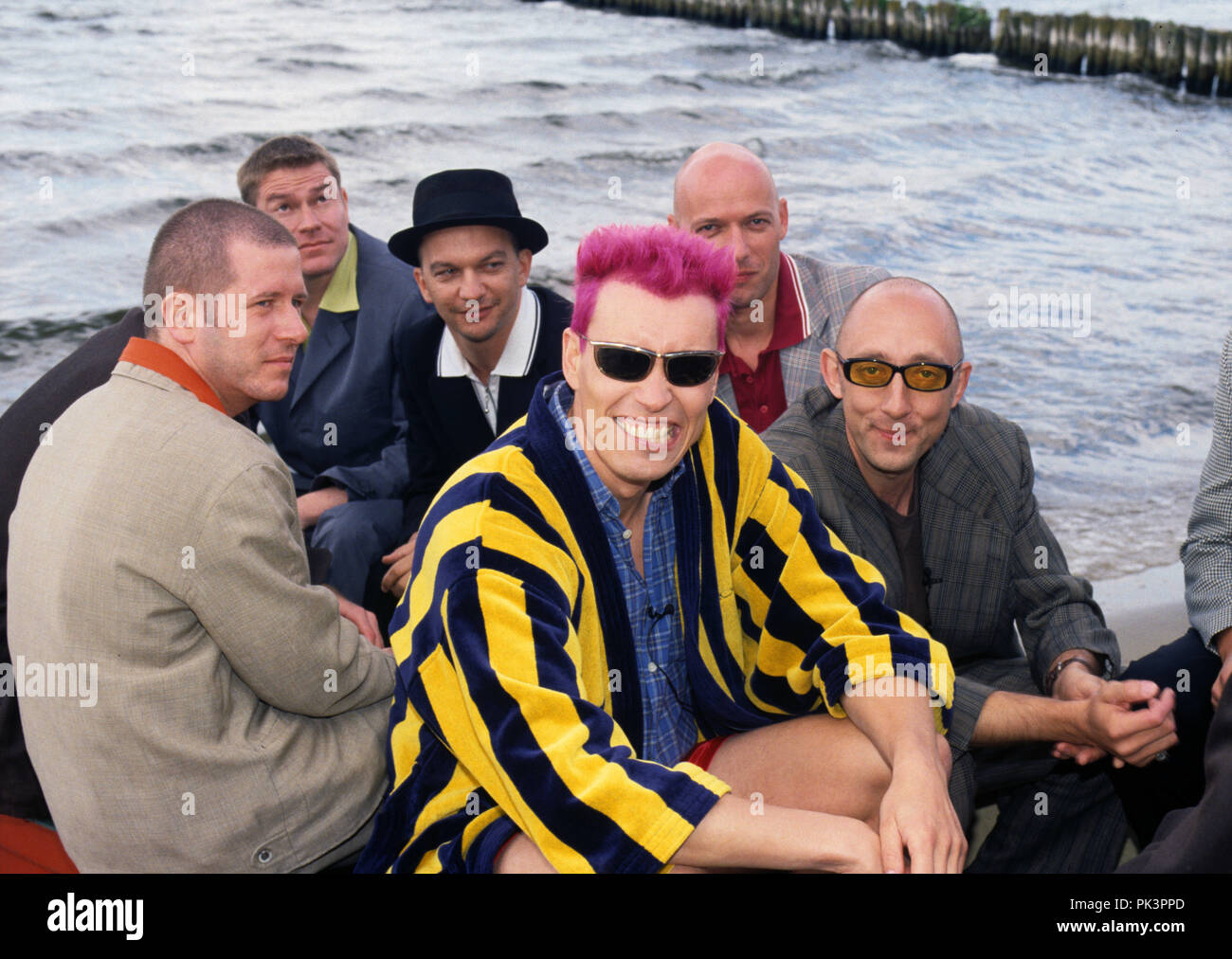 The Busters (mit Sänger Farin Urlaub) on 29.05.2000 in Potsdam. | usage ...