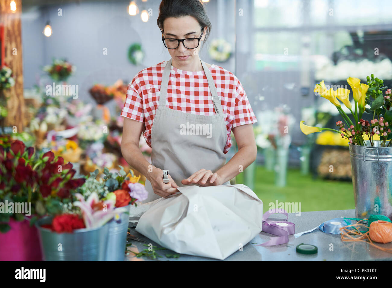 The florist hi-res stock photography and images - Alamy