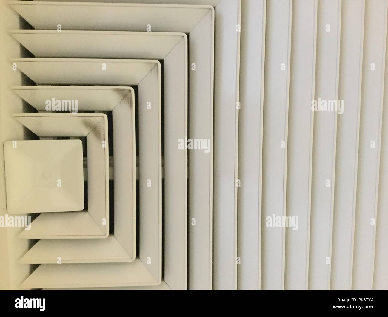 Ceiling air vent hi-res stock photography and images - Alamy