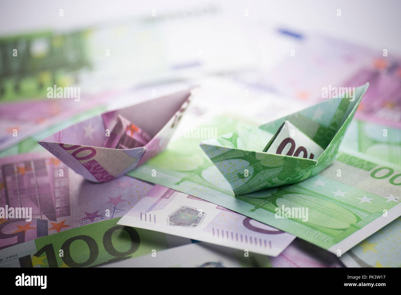 ship origami banknotes Stock Photo - Alamy