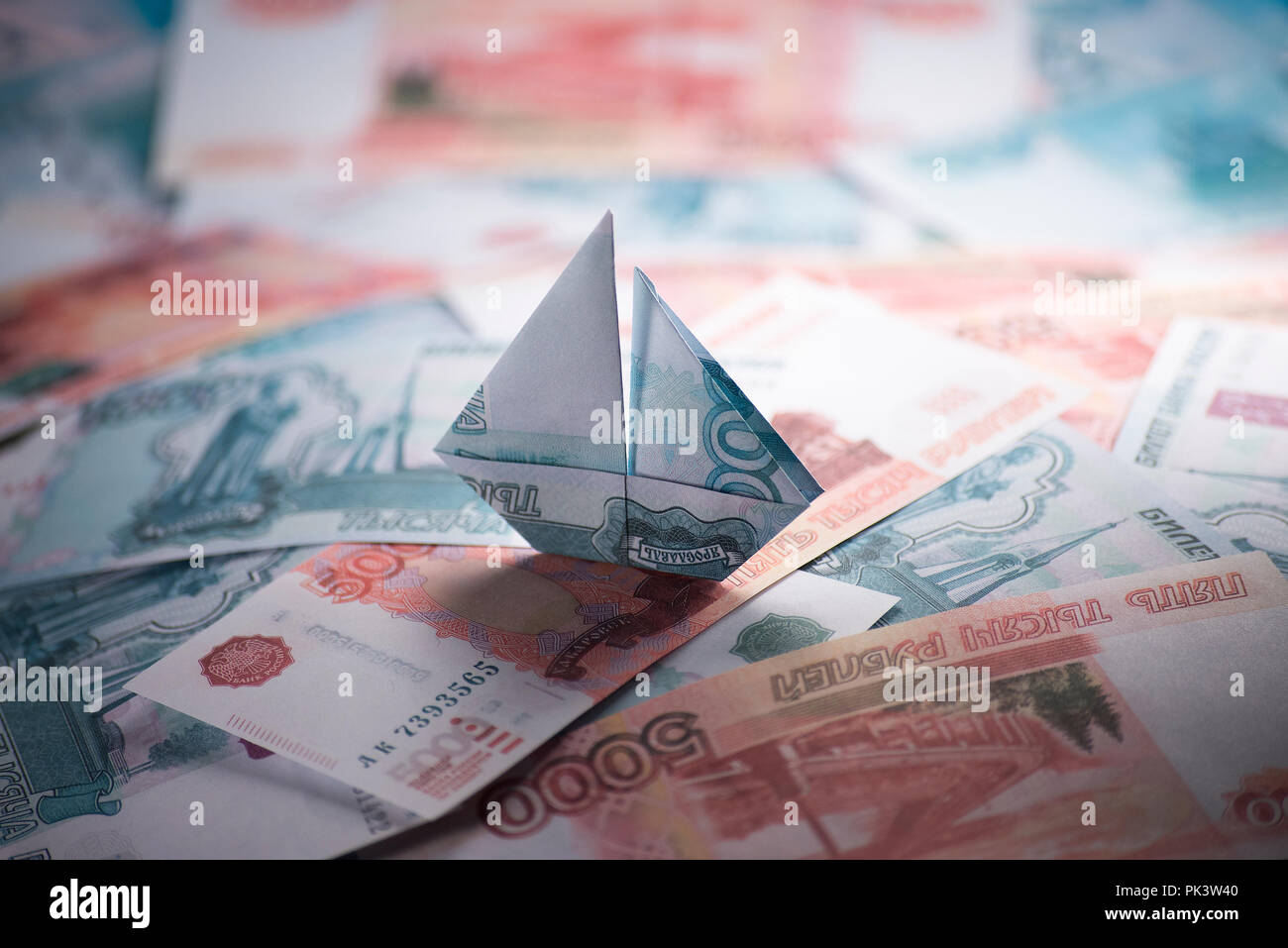ship origami banknotes Stock Photo - Alamy