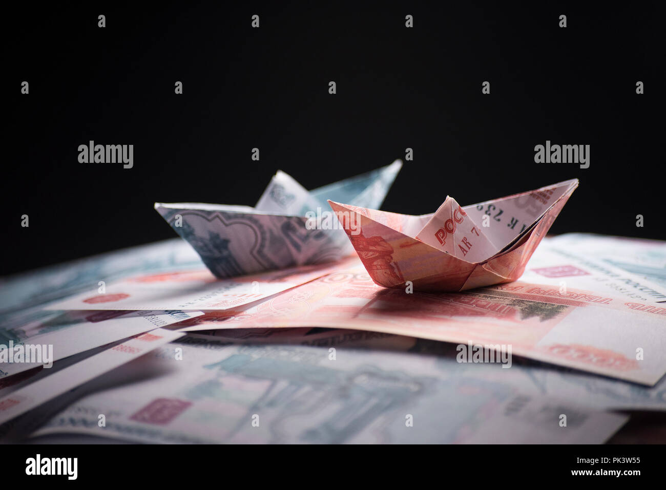 ship origami banknotes Stock Photo - Alamy