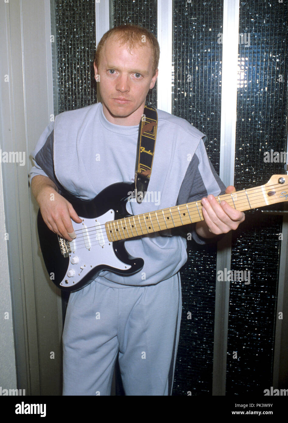 Jim diamond singer hi-res stock photography and images - Alamy