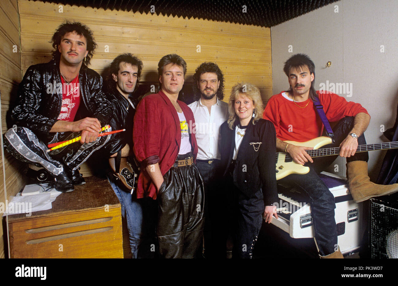 Dominoe on 23.02.1988 in Grafing b.München. | usage worldwide Stock Photo - Alamy