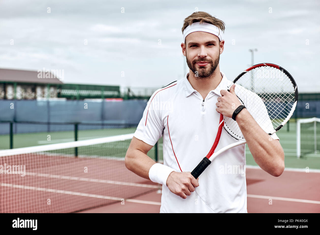 Man tennis hi-res stock photography and images - Alamy
