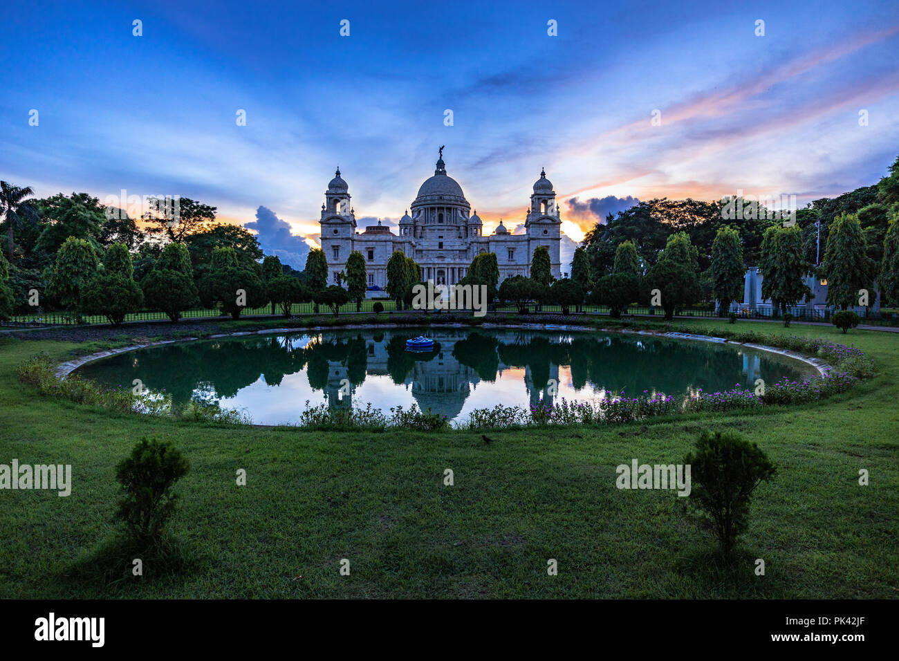 Victoria Memorial shining bright during the epic light of blue hour ...