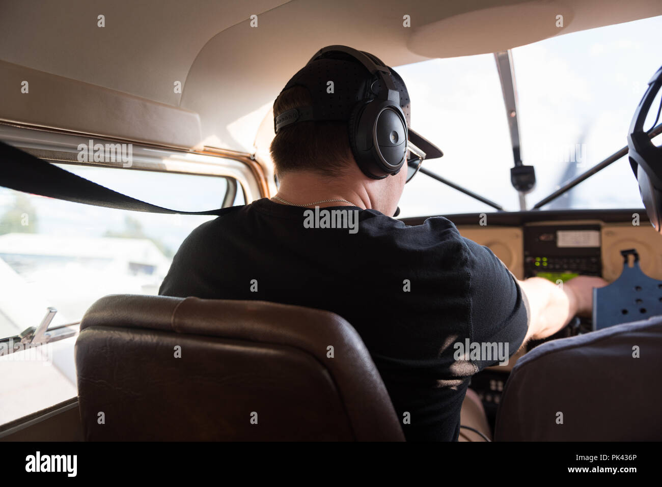 Pilot ready to fly aircraft Stock Photo - Alamy