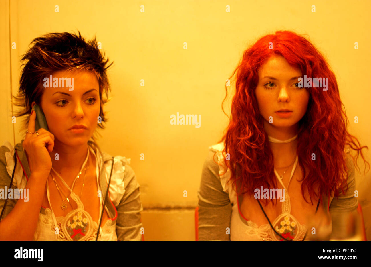 Tatu on 08.02.2003 in Moskau. | usage worldwide Stock Photo - Alamy