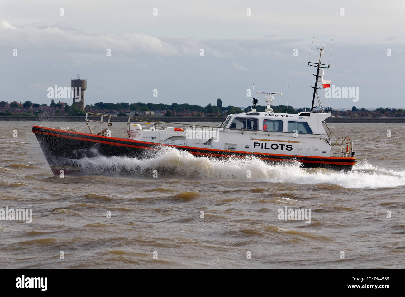 Humber pilot hi-res stock photography and images - Alamy