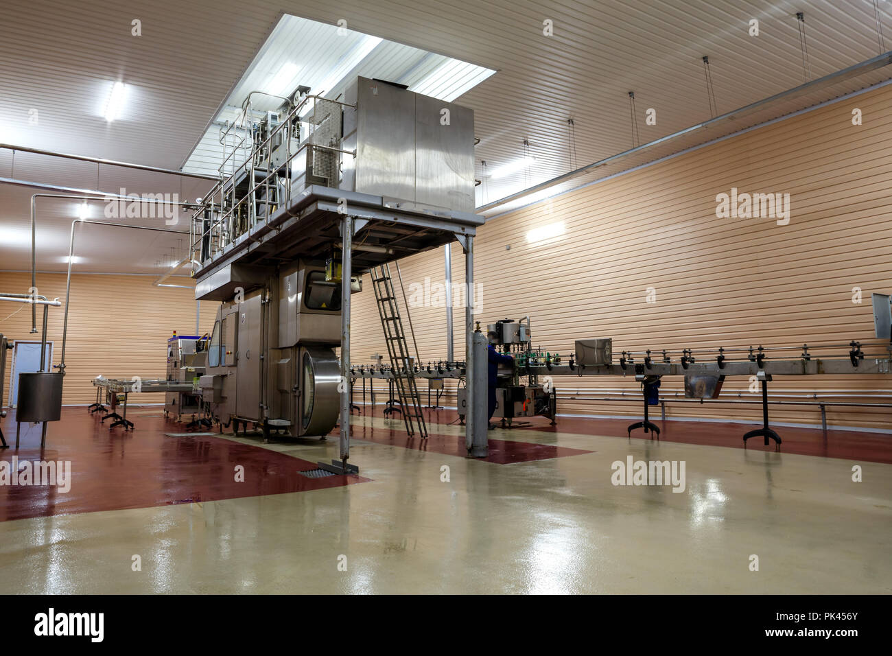 Plastic bottle making machines hi-res stock photography and images - Alamy