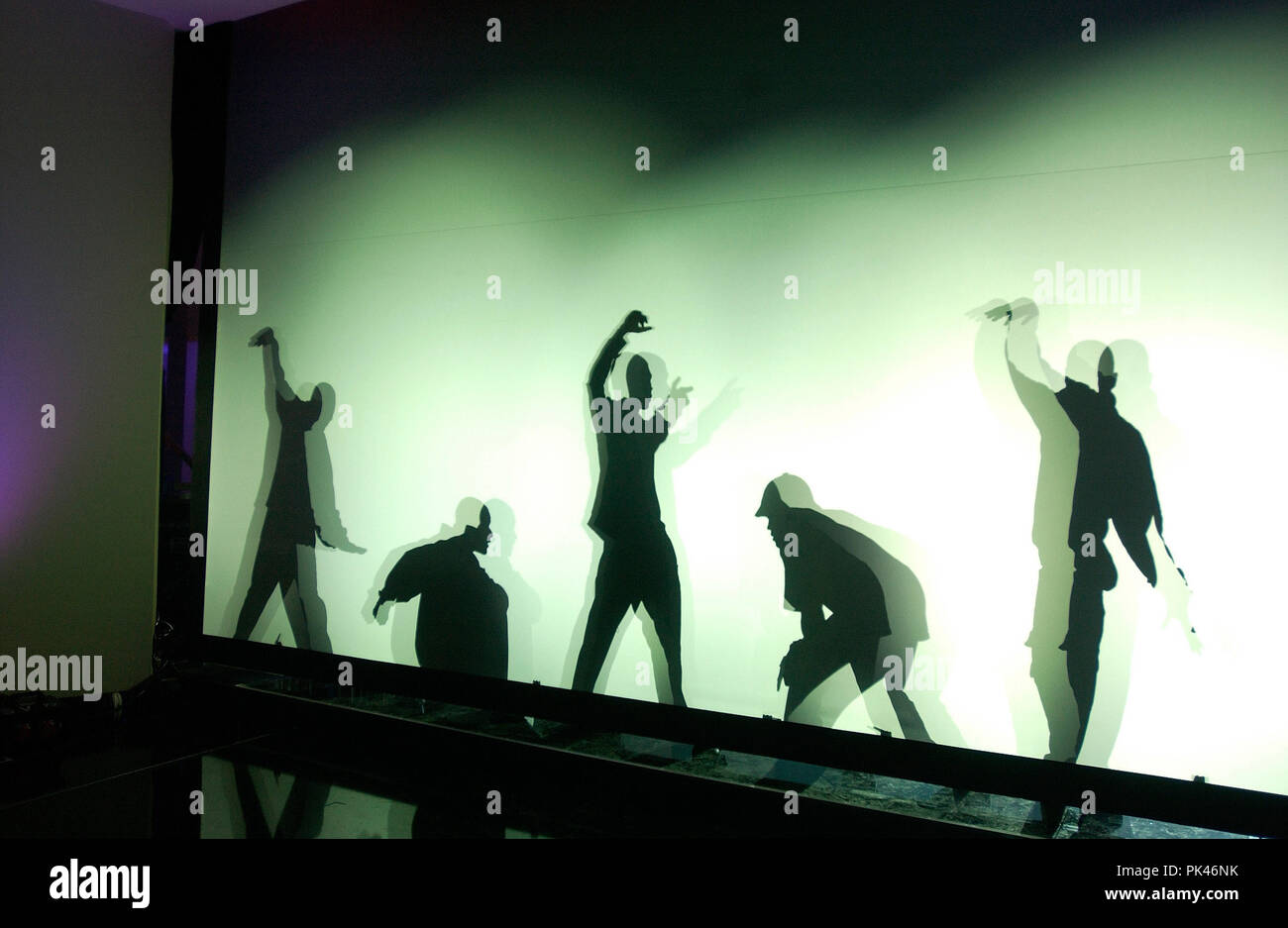 Schattenspiele beim Konzert von Usher, amerikanischer RnB Sänger und ...